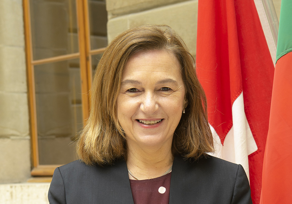 Maria Leonor Esteves – SIIT SWISS